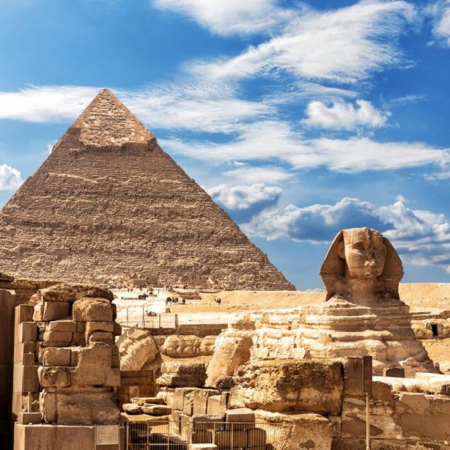 Die Pyramiden von Gizeh und die Sphinx: Ältestes Weltwunder